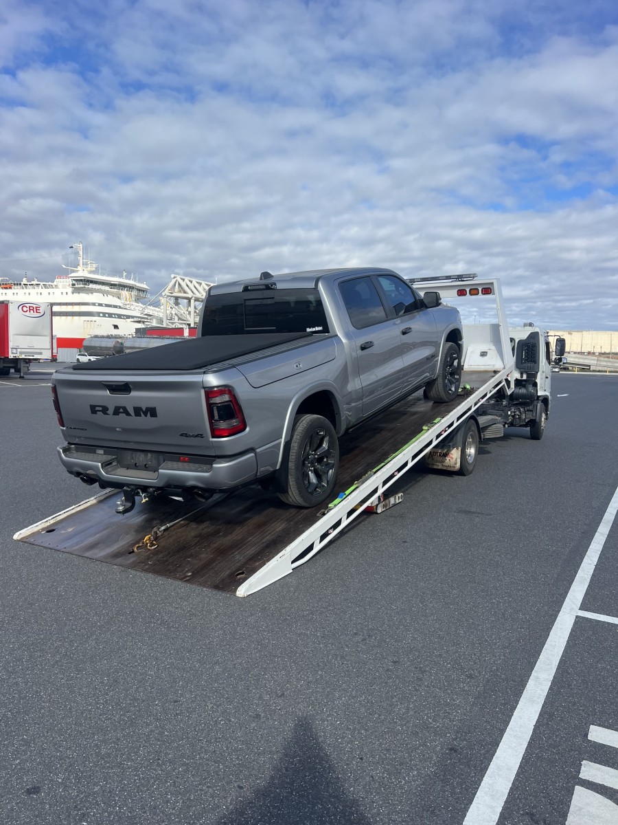 Strait Line Logistics — Book Now