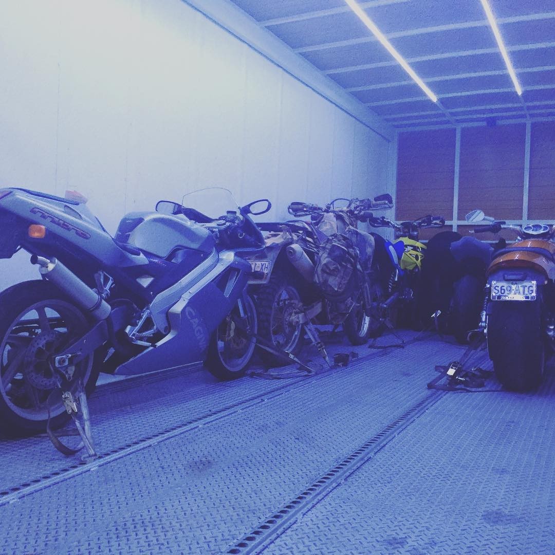 Motorcycle Transport & Logistics — Book Now